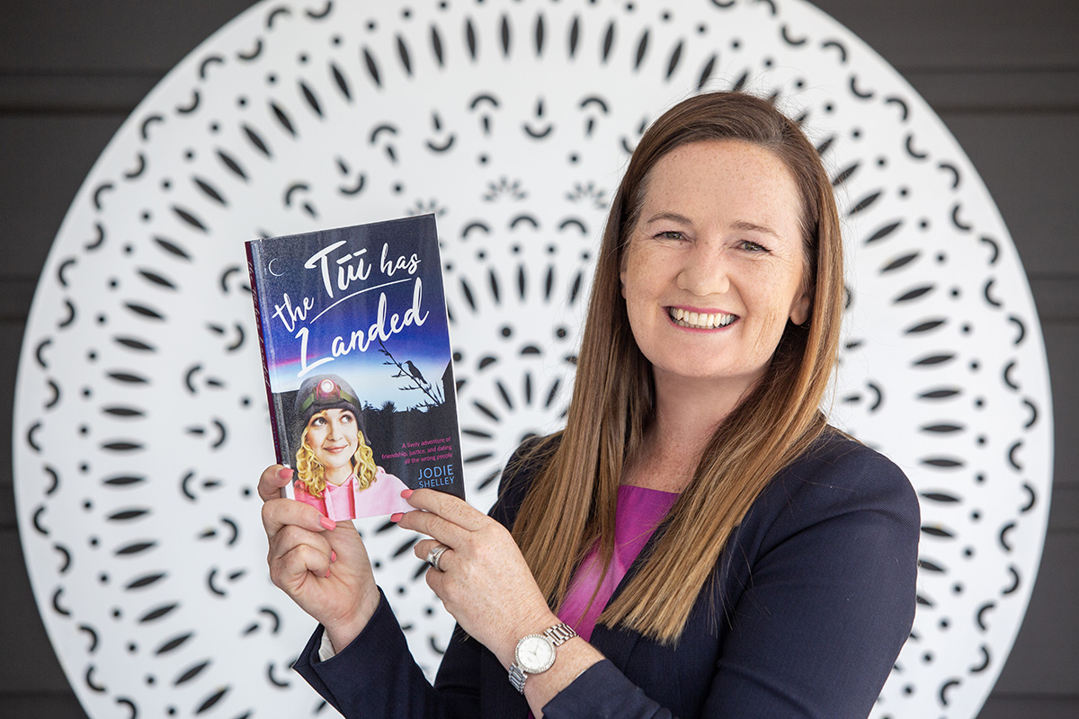 This author has landed - EastLife